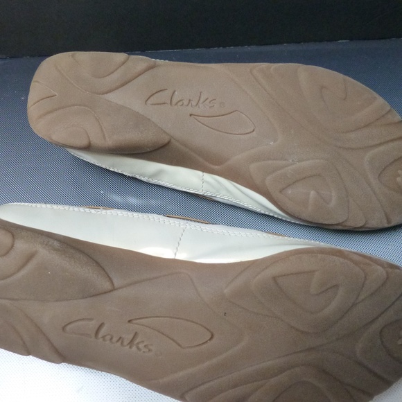 Clarks | Shoes | Clarks Comfort Flats Walk All Day Shoes 95 | Poshmark